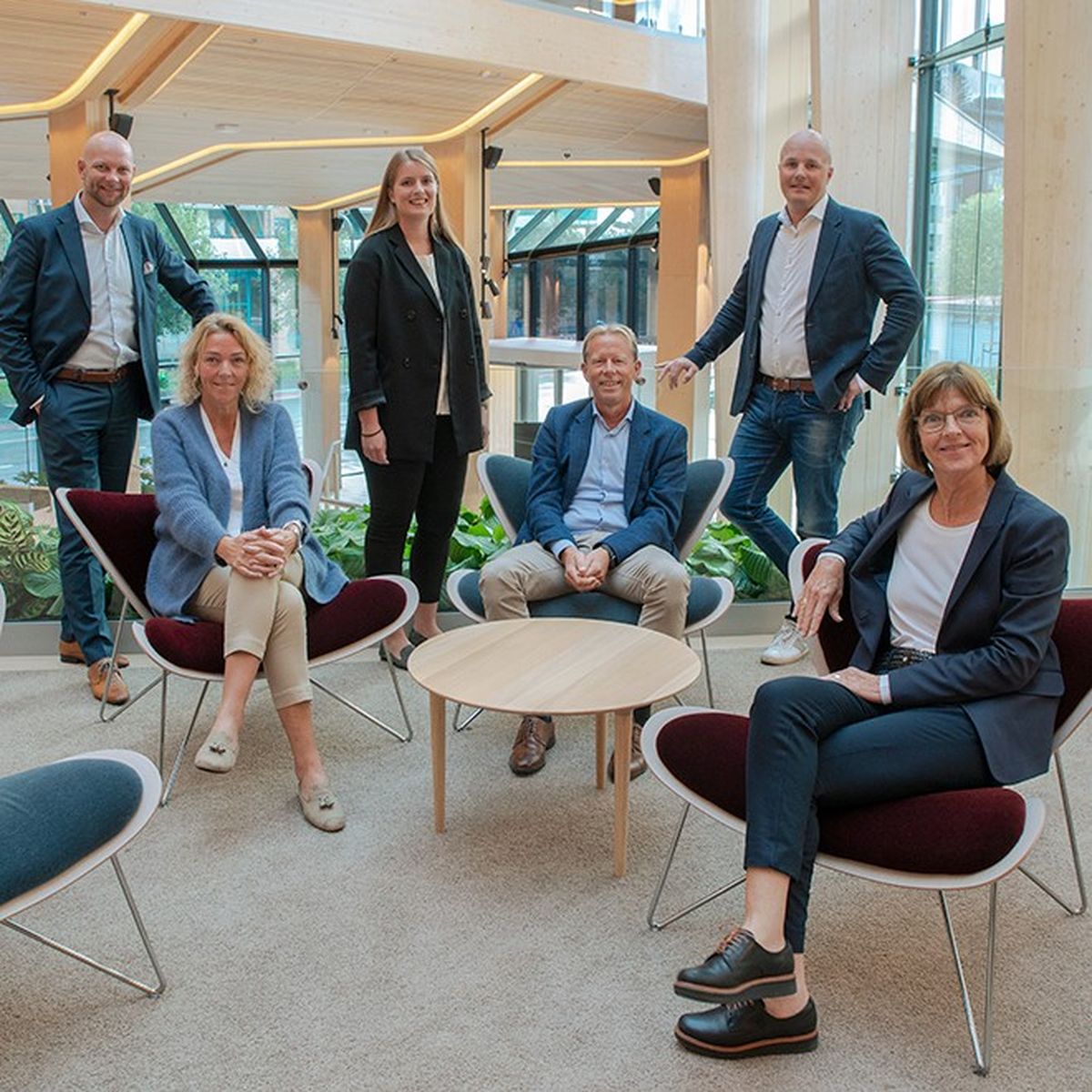 Næringsmegleren for små og store aktører - EiendomsMegler 1