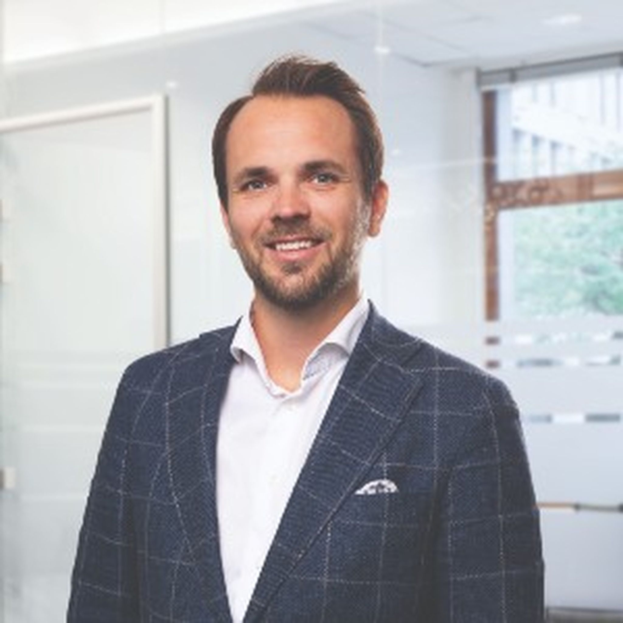 Kjøpe eller selge bolig først? - EiendomsMegler 1